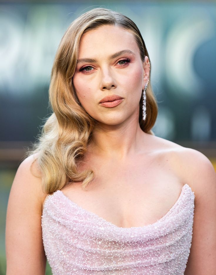 The "Thin" plot is a "hard nut to crack," according to Scarlett ...